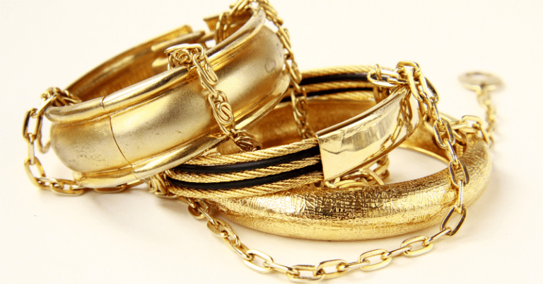 Identifiez vos bijoux grâce aux poinçons des bijoux